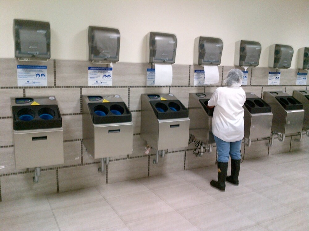 CleanTech® 500EZ Wall-Mounted Industrial Hand Washing Station